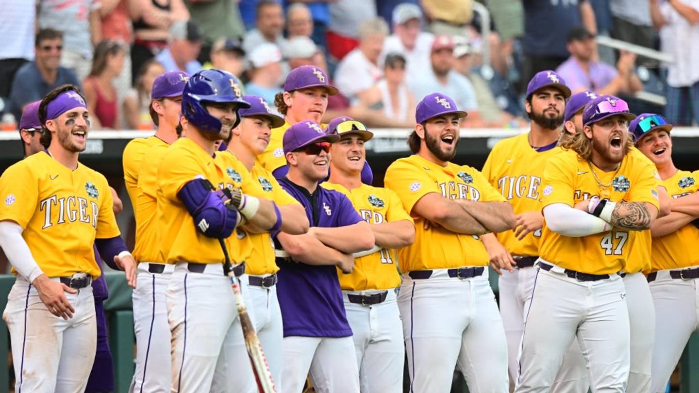 Live Updates: LSU Baseball vs. Wake Forest in College World Series ...