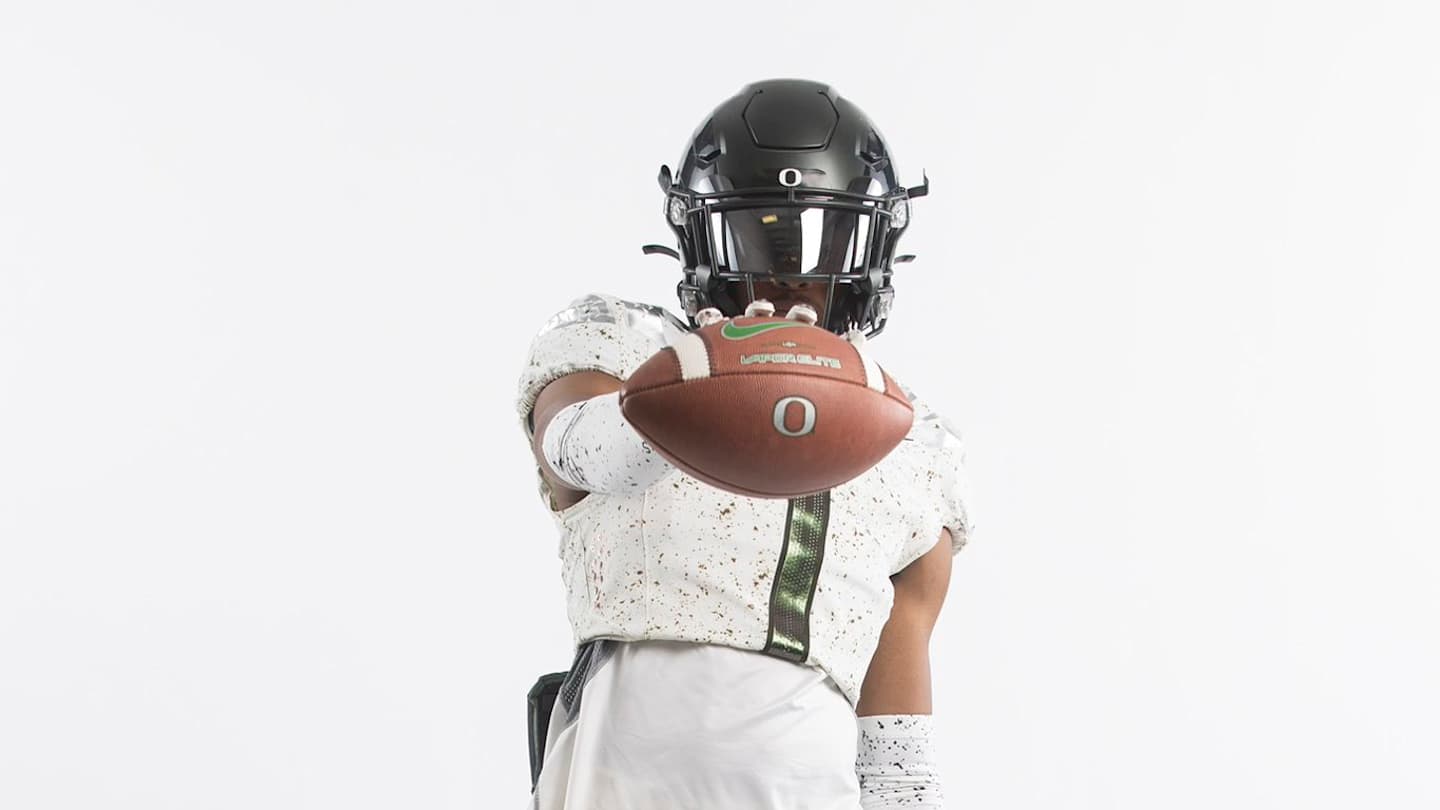 Oregon Recruiting: WR Ryan Pellum Flips Commitment From USC Trojans to ...