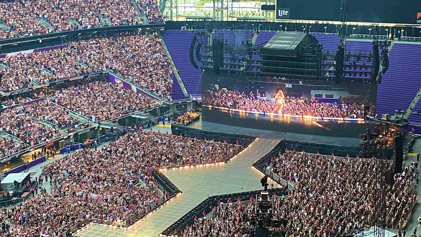 Some Vikings fans irked by claims Taylor Swift's US Bank Stadium ...