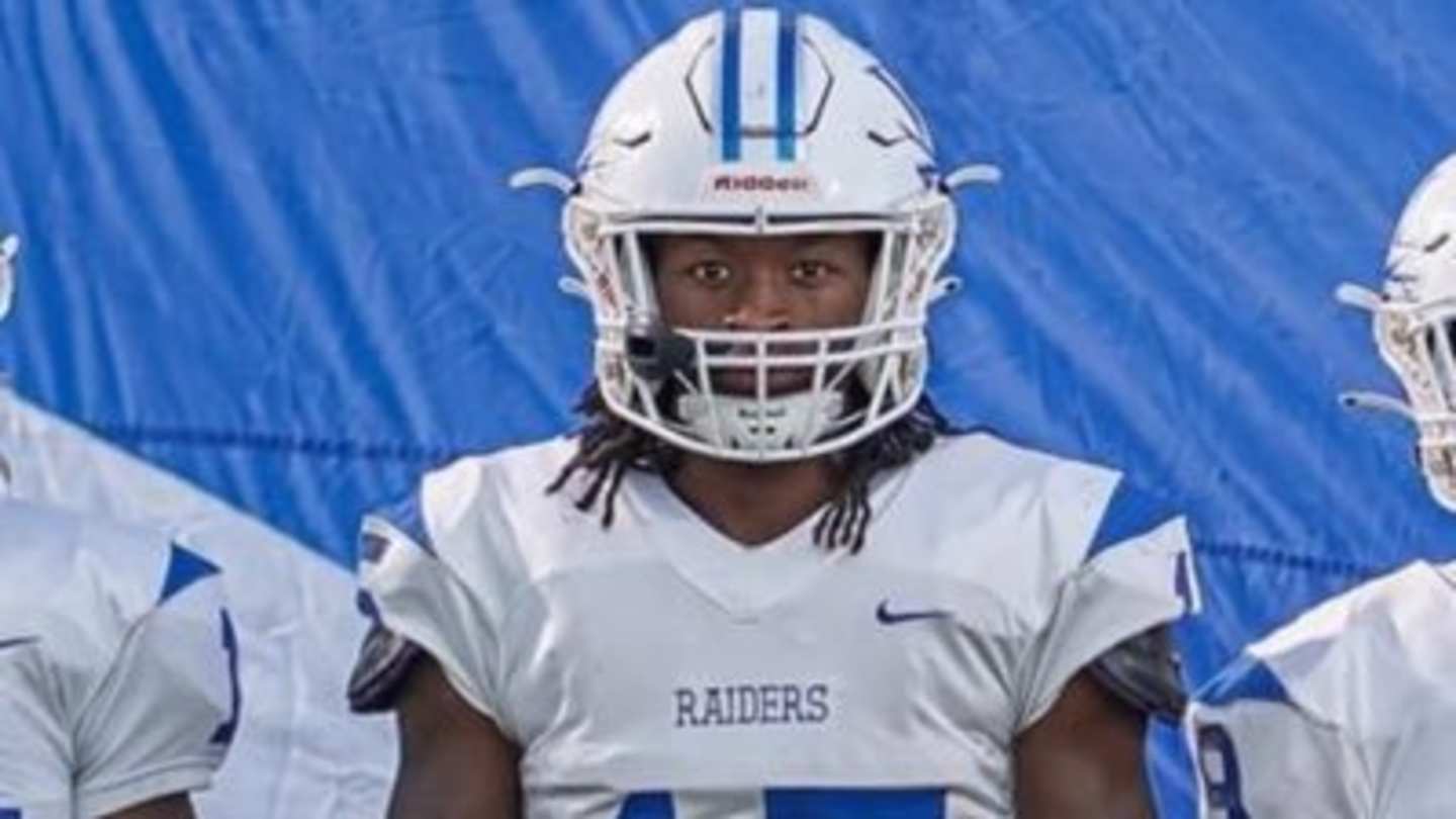2024 Linebacker Quentin Clark Commits To Indiana - Sports Illustrated ...