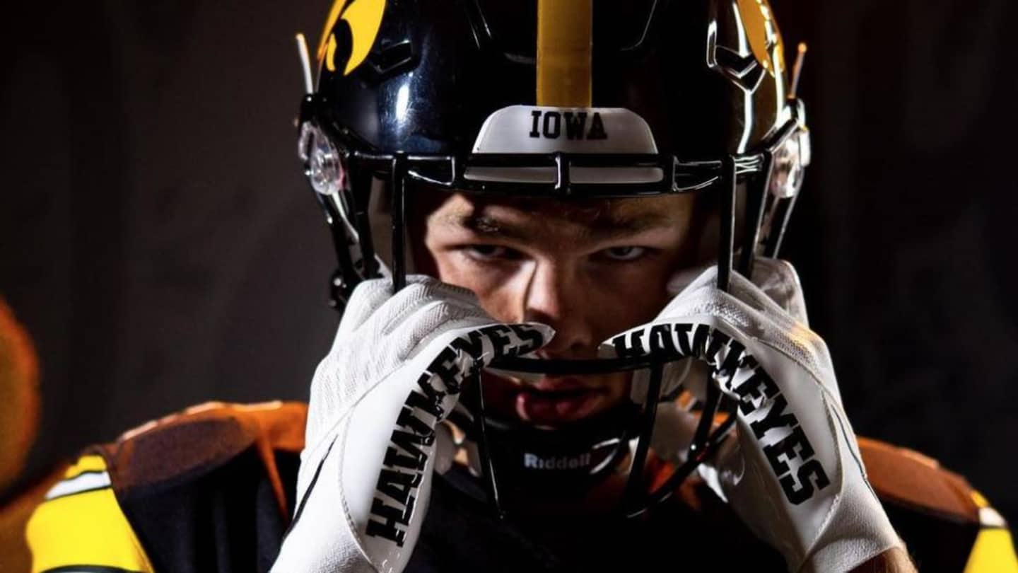Reece Vander Zee Commits to Iowa Football - Sports Illustrated Iowa ...