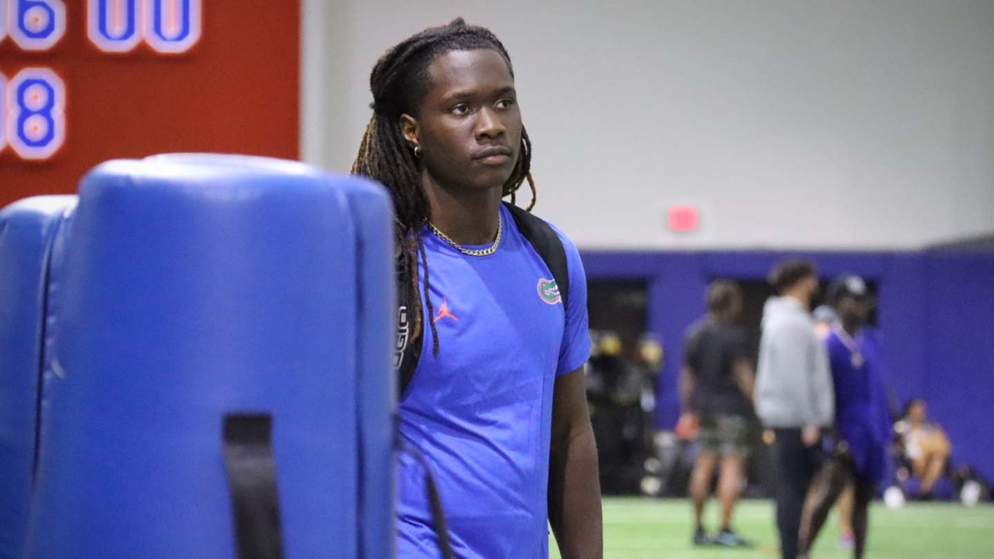 Highly Regarded 2025 Linebacker Keylan Moses Includes Gators in Top 8 ...