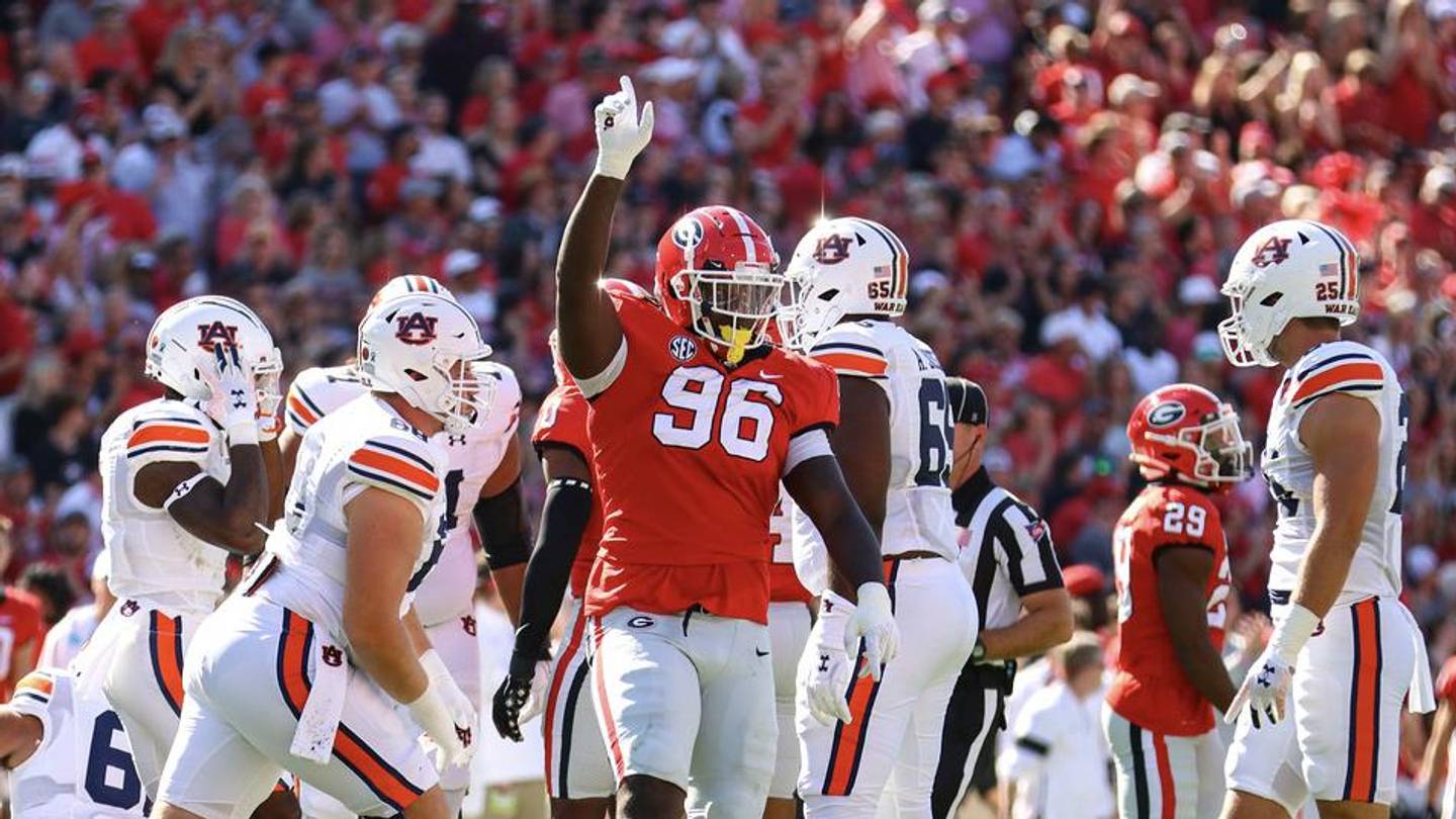Zion logue, Georgia Football, Georgia Bulldogs - Sports Illustrated ...