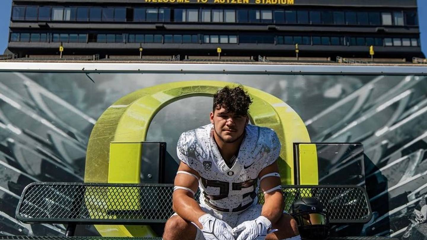 Oregon Recruiting: Where Brayden Platt Ranks Among Oregon's All-Time ...