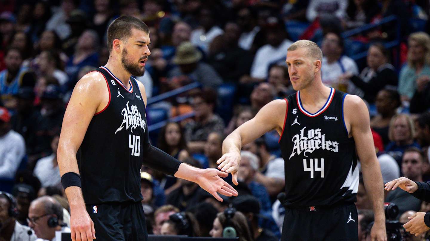 Veteran Duke Basketball Pro Turns Down Bigger Offers, Stays in LA ...