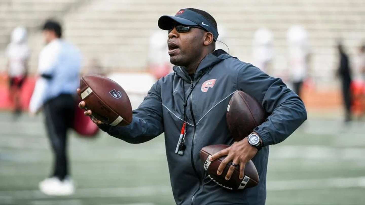 BREAKING: Georgia Tech Wide Receivers Coach Josh Crawford Leaving for ...