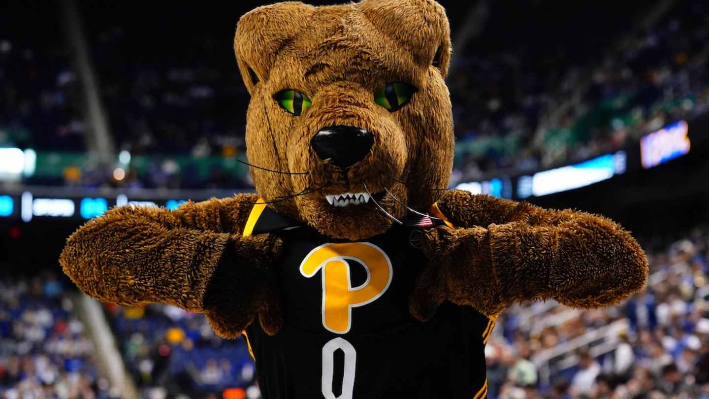 Pitt Panthers Extend Apparel Contract with Nike - Sports Illustrated ...