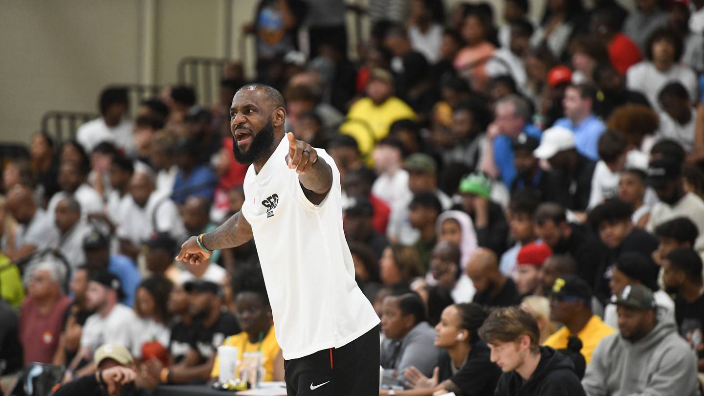 LeBron James Was So Fired Up While Coaching His Son’s Team at Nike ...