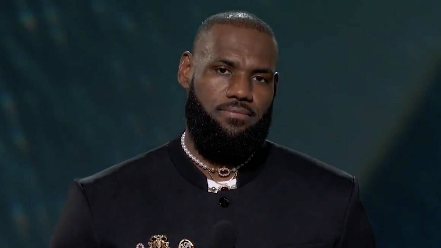 LeBron James: NBA fans loved Lakers star's emotional announcement at ...
