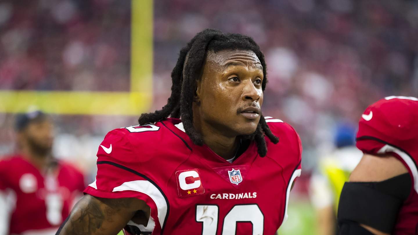 DeAndre Hopkins Passes Physical, Officially Signs with Titans Per ...