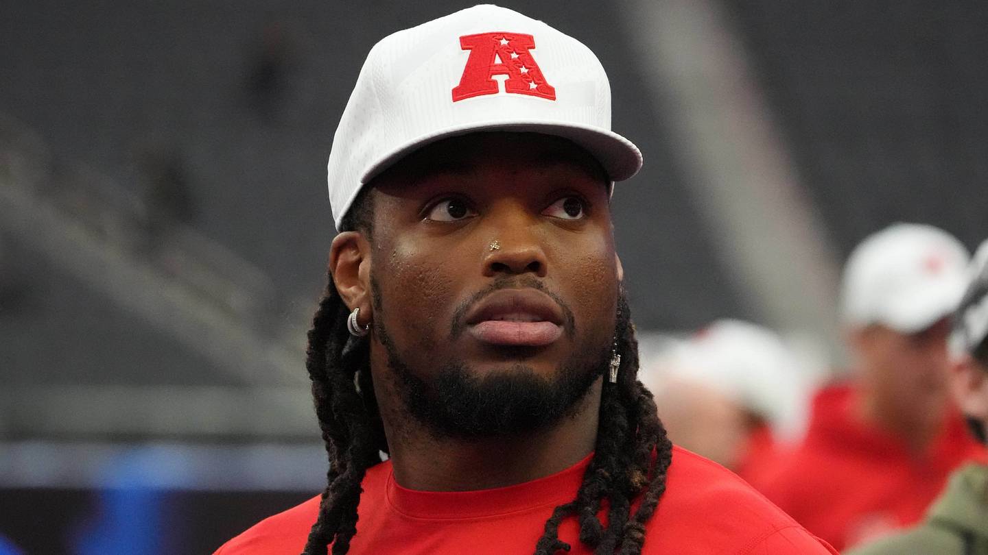 NFL Running Backs Offer Strong Defense of Their Position As Franchise ...