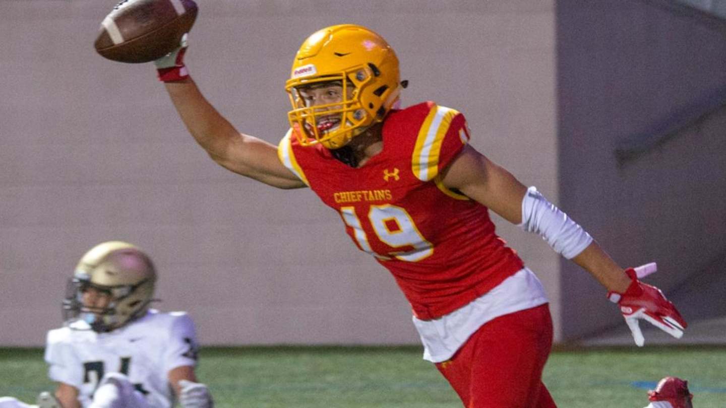 Notre Dame Commit Profile: Wide Receiver Logan Saldate - Sports ...