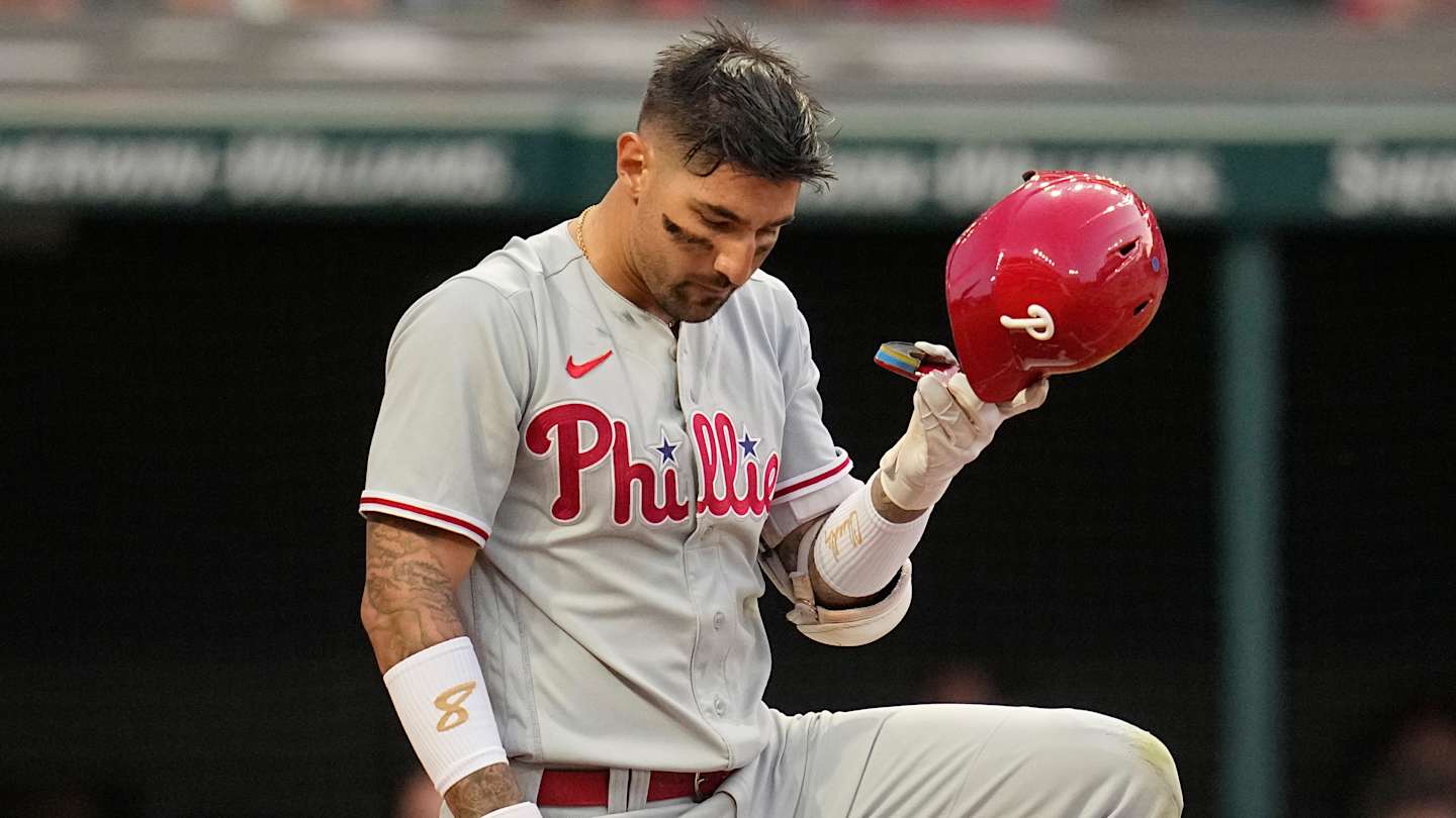 Phillies Lose Game Over Three-Man Gaffe on Routine Fly Ball - Sports ...