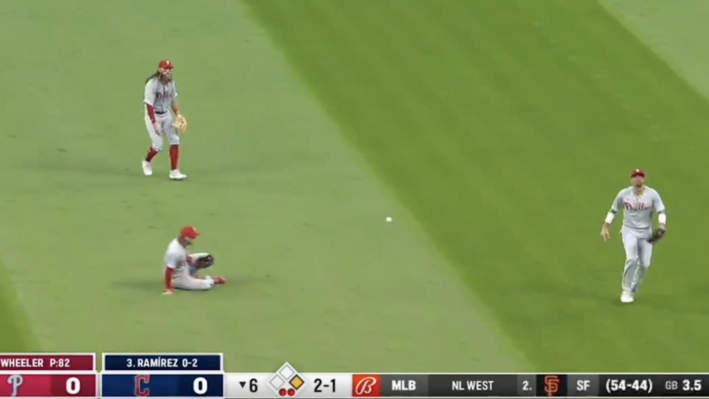 MLB Fans Roasted the Phillies Over Comically Bad Error That Led to Loss ...