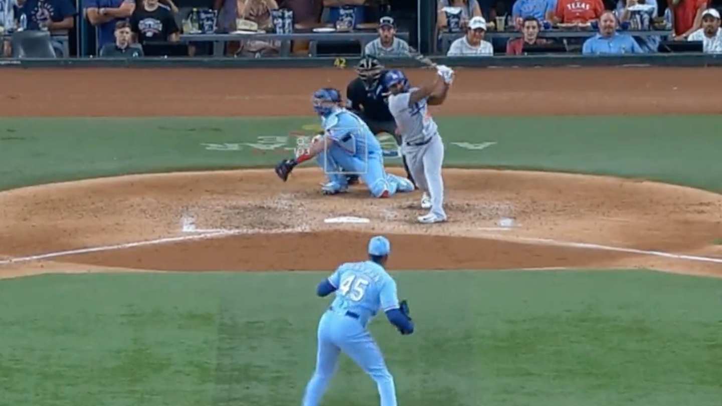 Rangers: Aroldis Chapman’s Ridiculous 103.4-MPH Pitch Had MLB Fans Calling It a Cheat Code ...