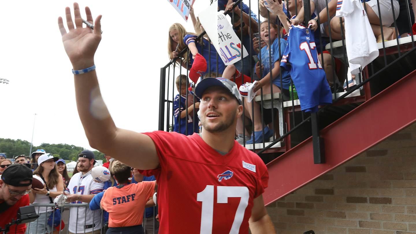 Young Fan Makes Sweet Sacrifice to Get Sister an Autograph From ...