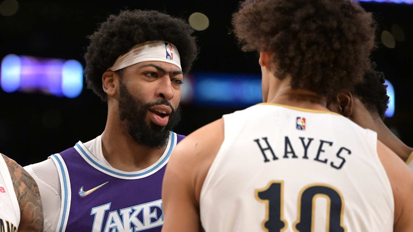 Lakers Reportedly Have Plan to Move Anthony Davis Back to Preferred ...