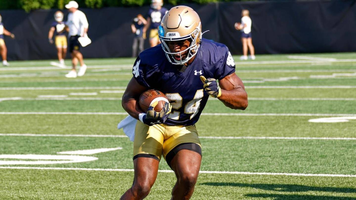 Jadarian Price Is Back And Ready To Run In The Notre Dame Backfield ...