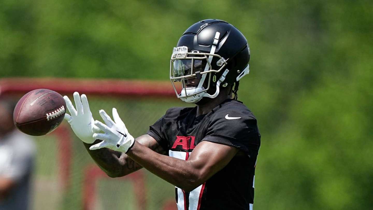 Why Atlanta Falcons Rookie Demarcco Hellams Made 53-Man Roster - Sports ...
