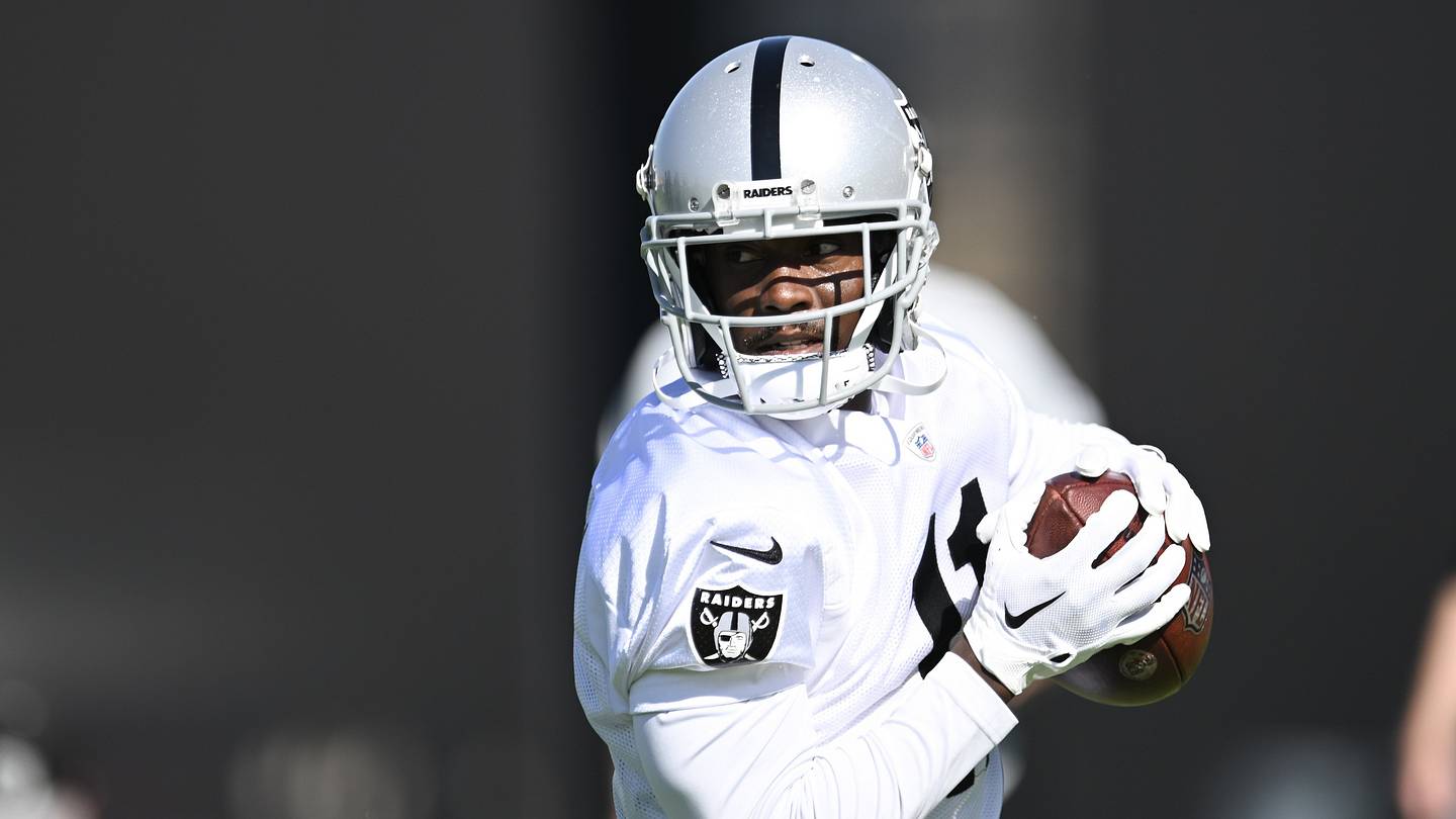 From Las Vegas Raiders training camp: WR Phillip Dorsett - Sports ...