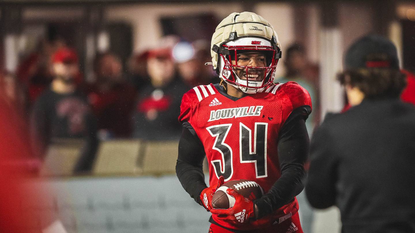 Louisville Football's Linebacker Room Making Steady Improvements in ...