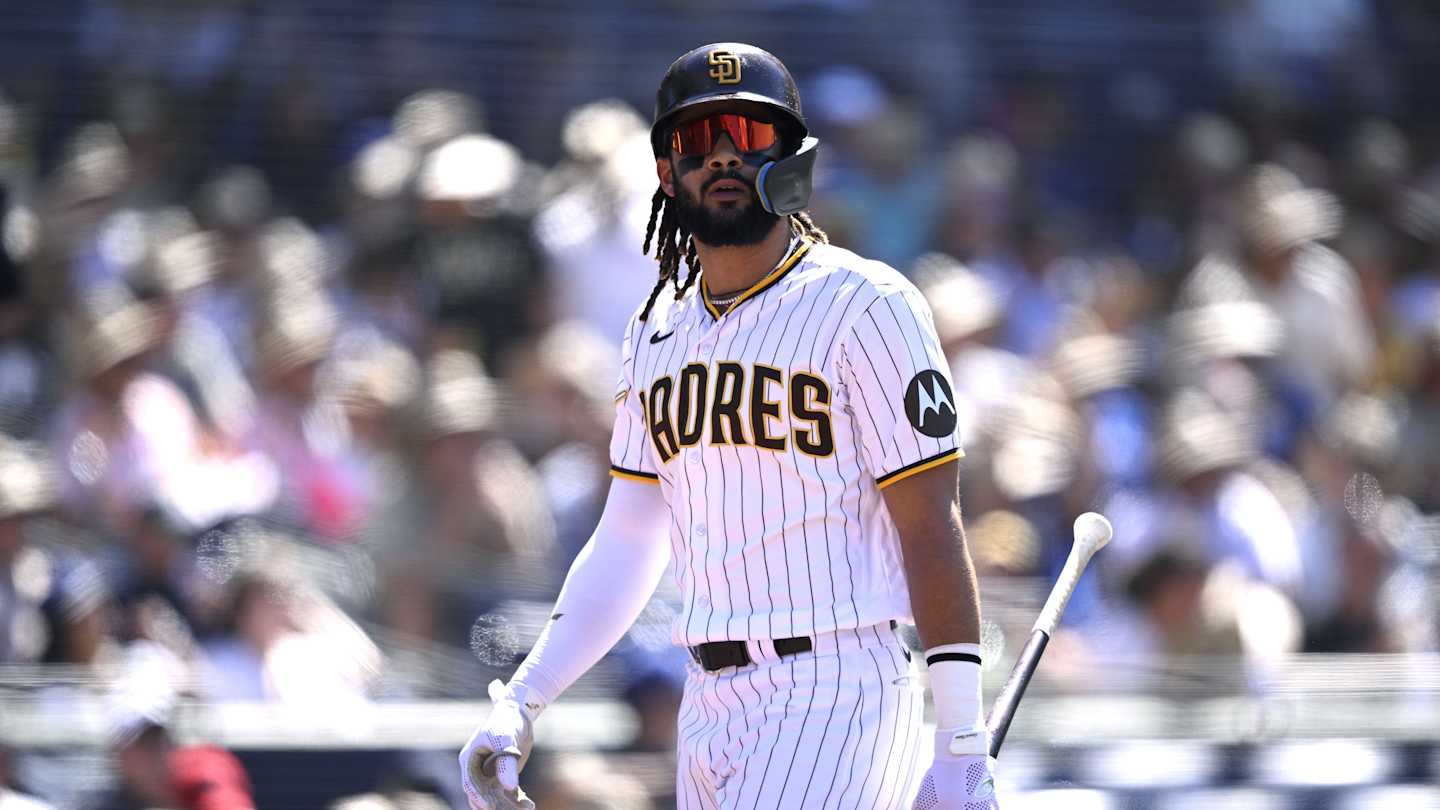 Padres News: Fernando Tatis Reacts to Julio Rodriguez’s Viral Home Run ...