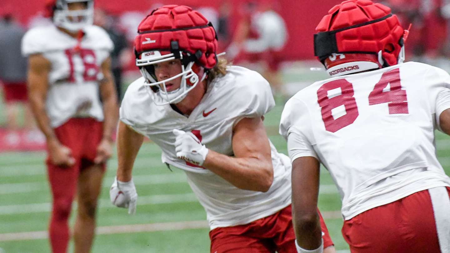 New Hogs receiver considered a “freak” by college football writer ...