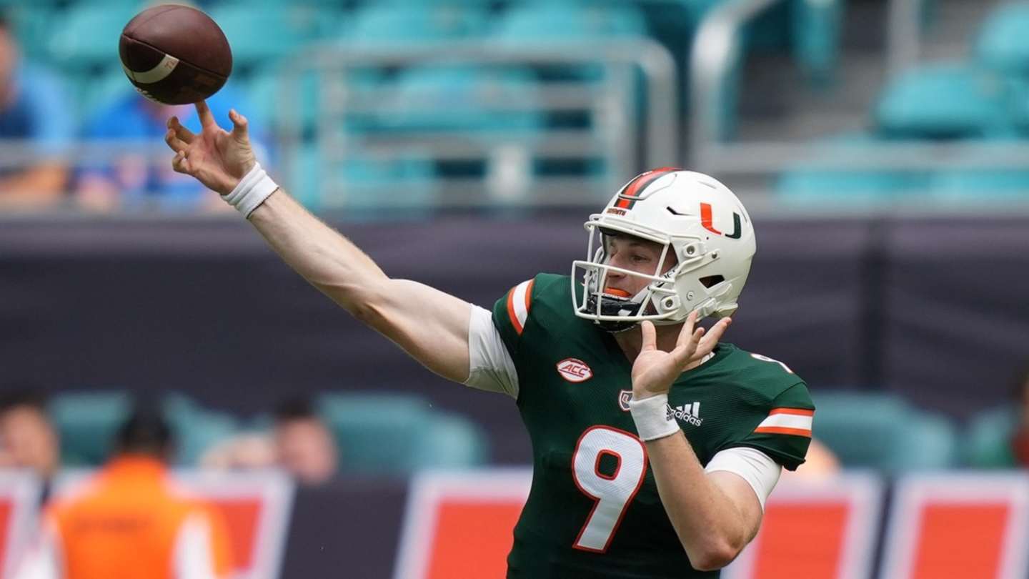 Previewing the Miami Hurricanes Quarterback Room Entering 2022 - All ...