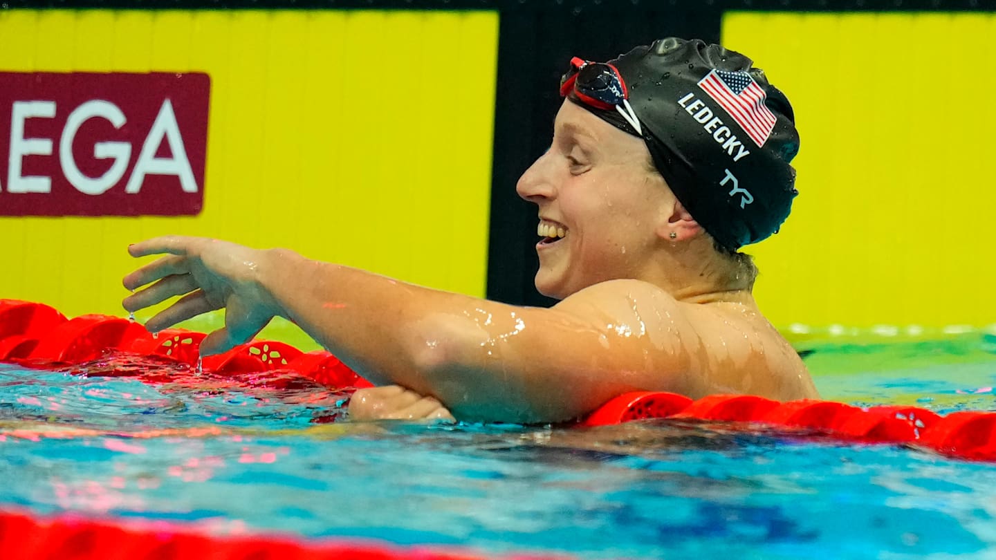 Katie Ledecky Wins Gold in Women’s 400 Freestyle at World Championships ...