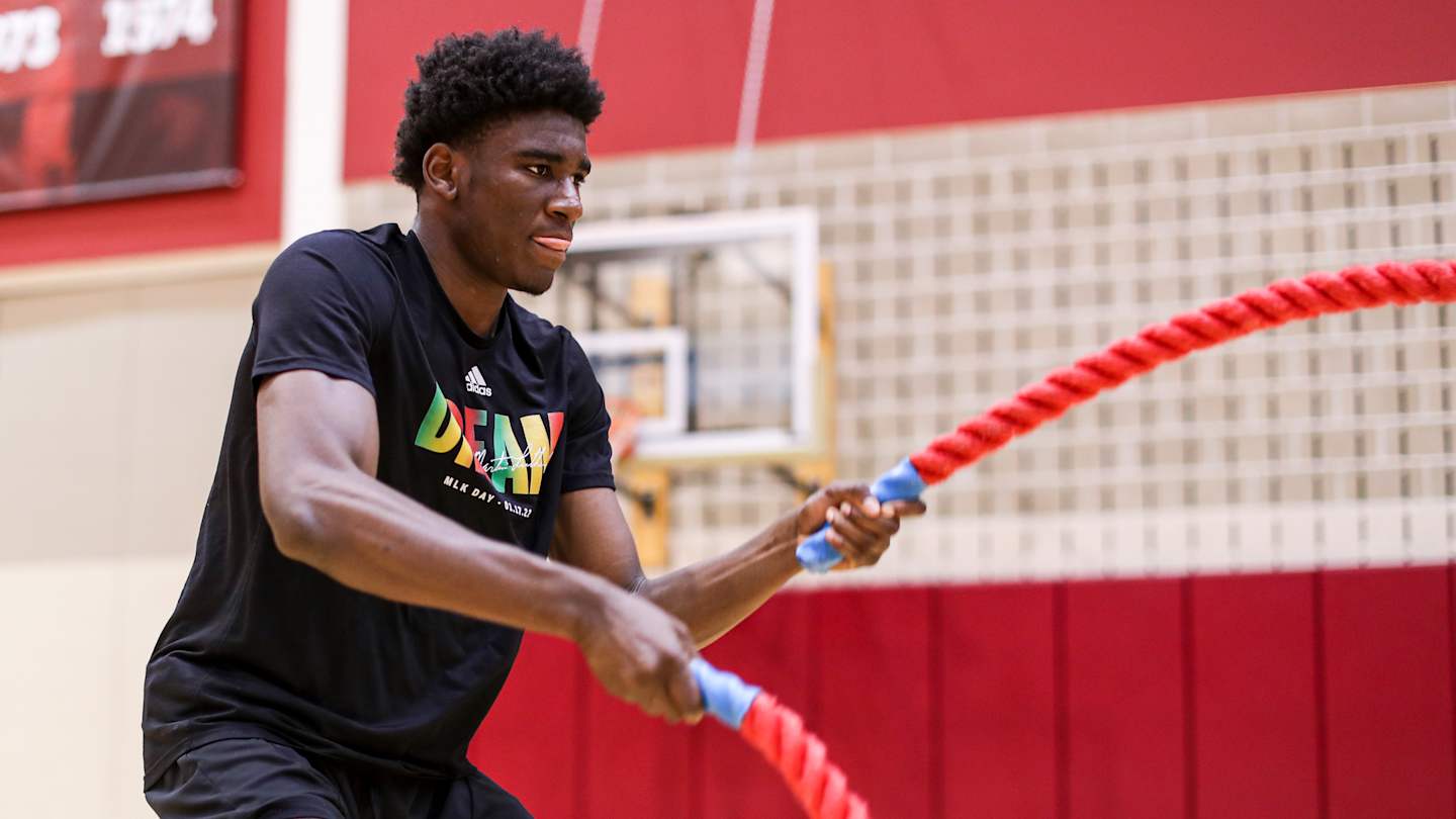 Q&A With Indiana Basketball Freshman Kaleb Banks - Sports Illustrated ...