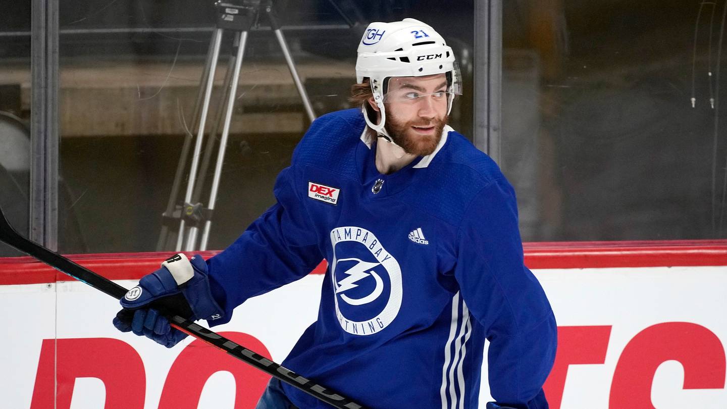 Lightning’s Brayden Point Tried to Return From Torn Quad for Stanley ...