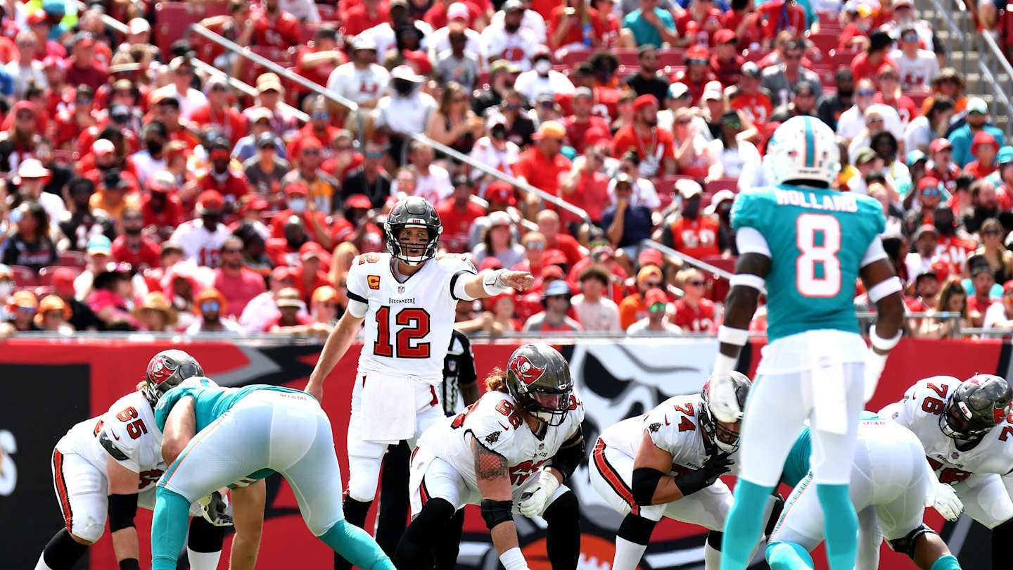 Miami Dolphins Highlights Against Tom Brady - Sports Illustrated Miami ...