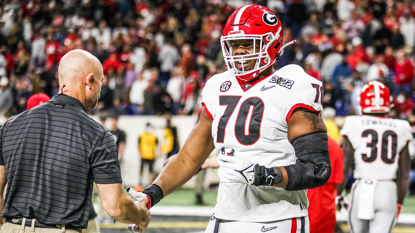 Georgia Football Right Tackle Warren McClendon is Due For First-Round ...