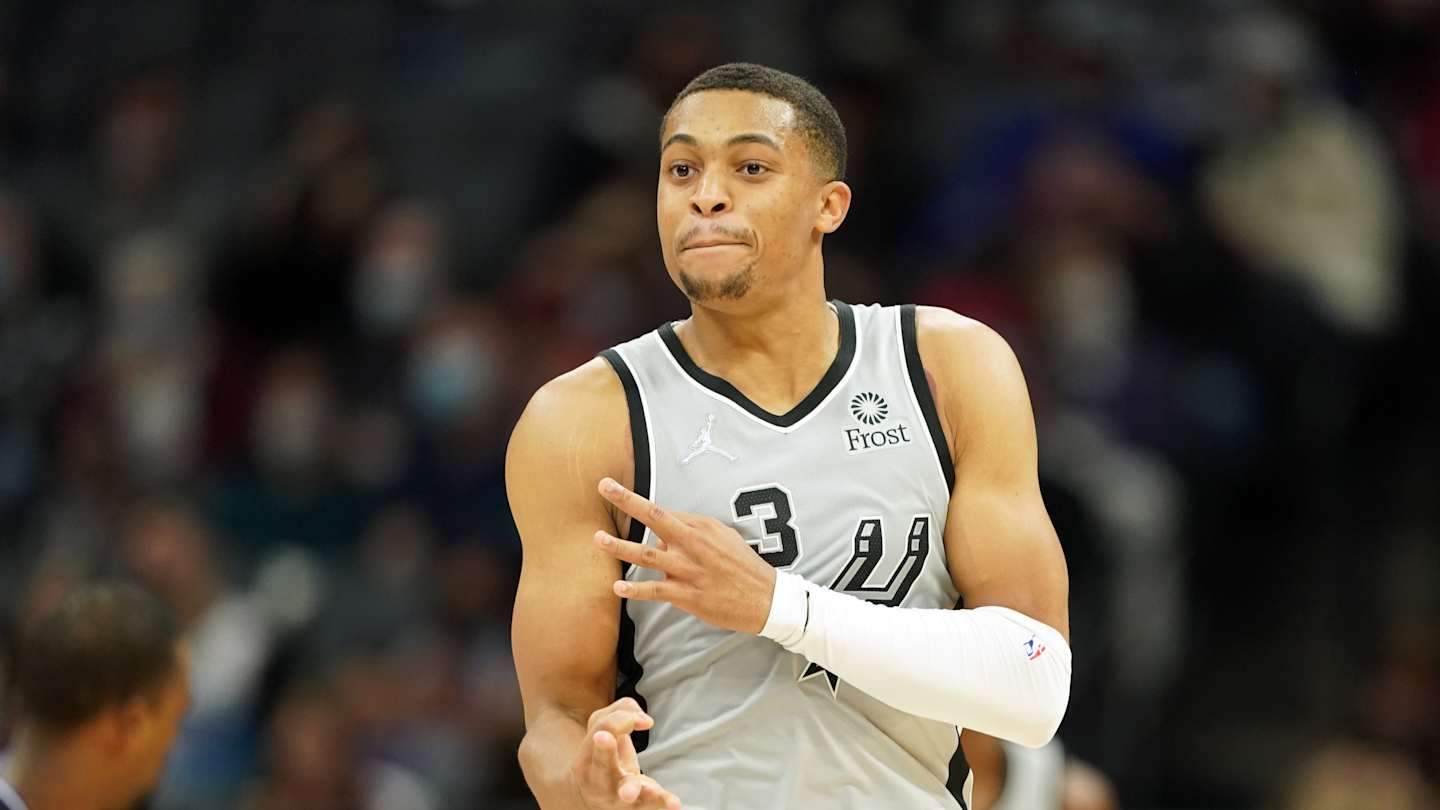 San Antonio Spurs' Keldon Johnson Overlooked for NBA Most Improved Odds ...