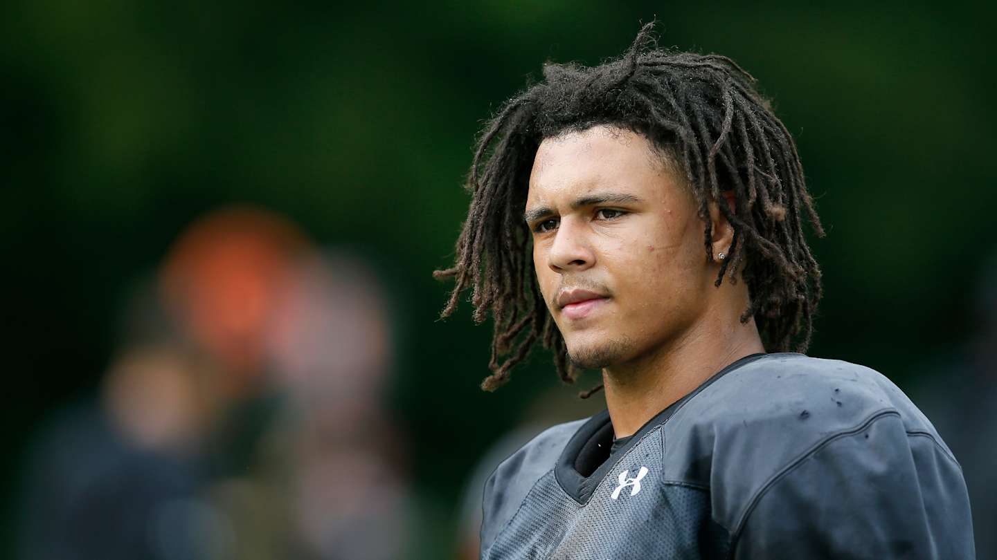 Fall Camp Storylines: Running Backs, Wide Receivers, Linebackers - All ...