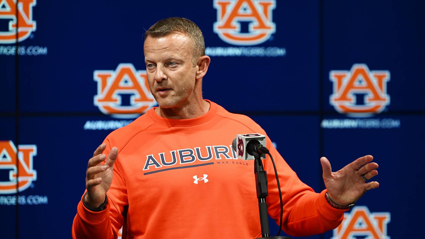 JC Hart commits to the Auburn Tigers - Sports Illustrated Auburn Tigers ...