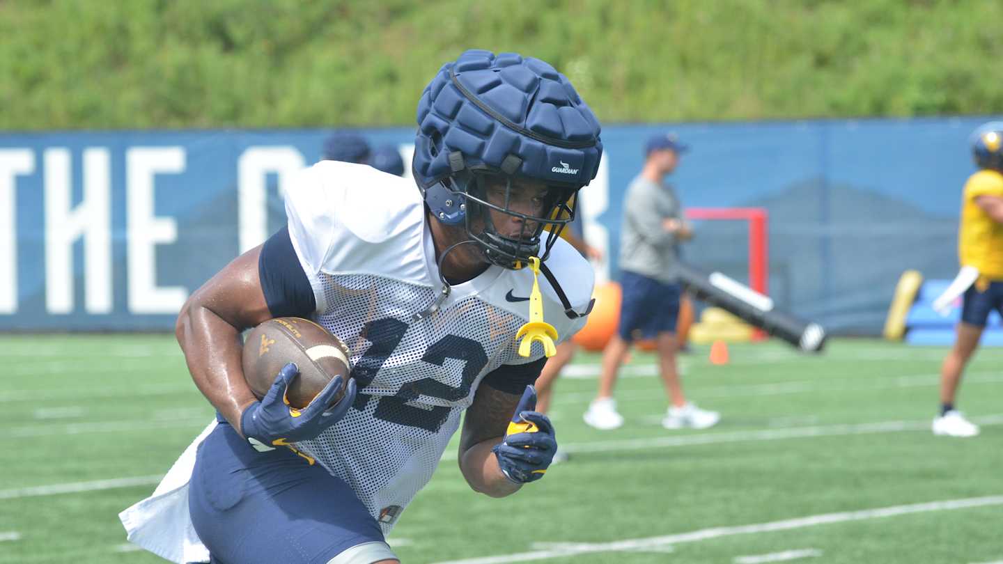 CJ Donaldson Has Become an Offensive Jack-of-All-Trades - Sports ...