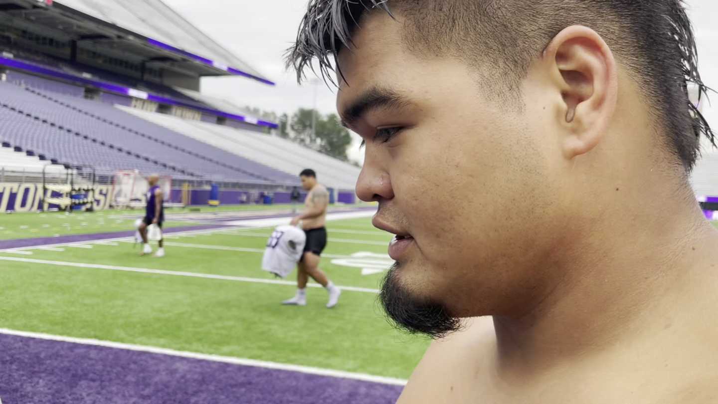 UW Fall Camp Moment with the Irrepressible Kuao Peihopa - Sports ...