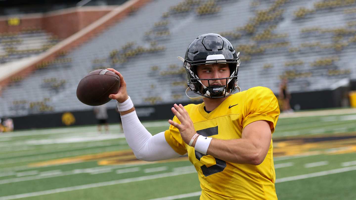 Spencer Petras Sidelined for Music City Bowl - Sports Illustrated Iowa ...