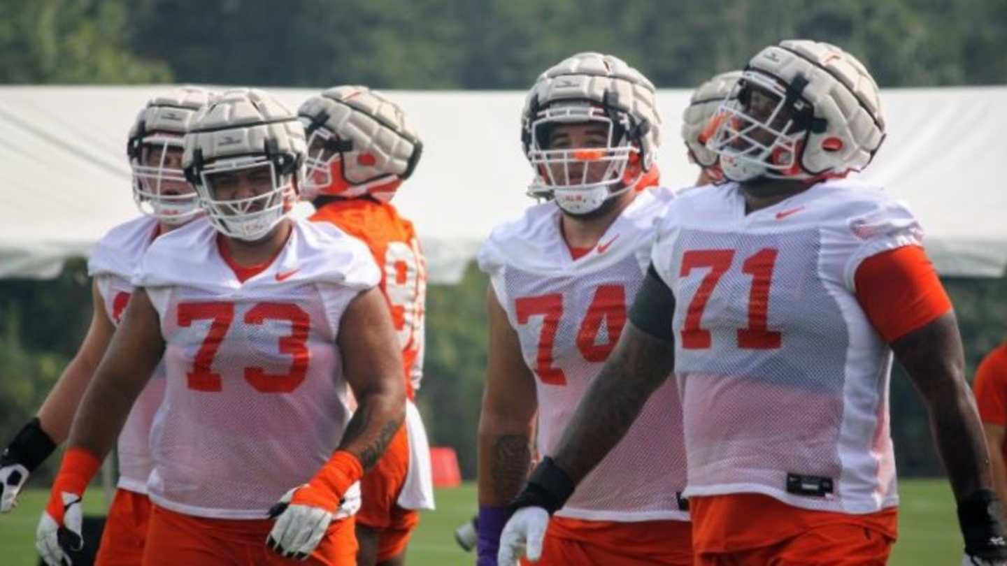 Clemson Tigers' OL Definitely Playing With 'Chip On Their Shoulder ...