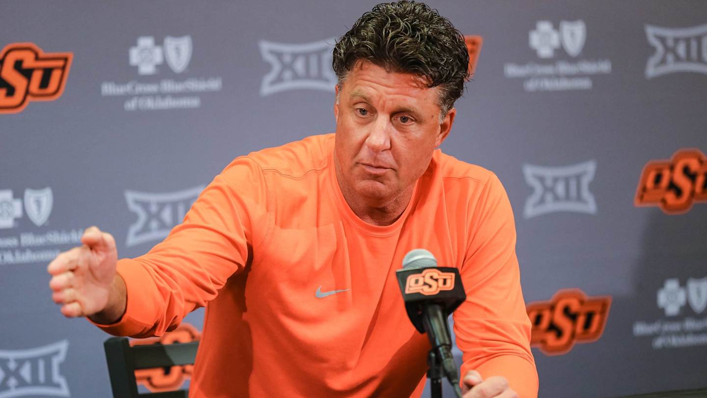 Mike Gundy Says He Interviewed With Buccaneers Three Times in 2011 ...
