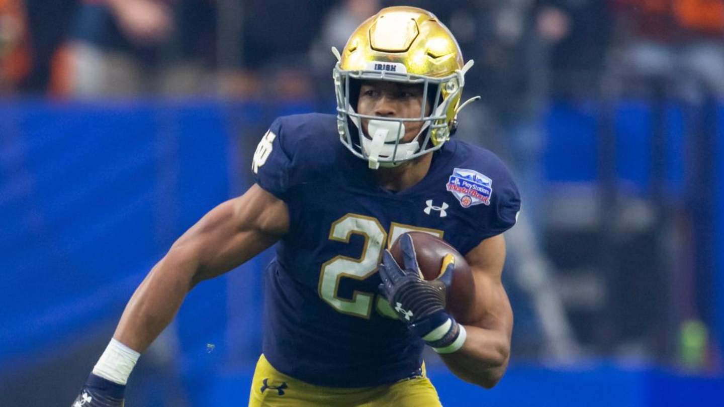 Midweek Musings: Notre Dame Running Back Room Is Loaded, Freshman ...