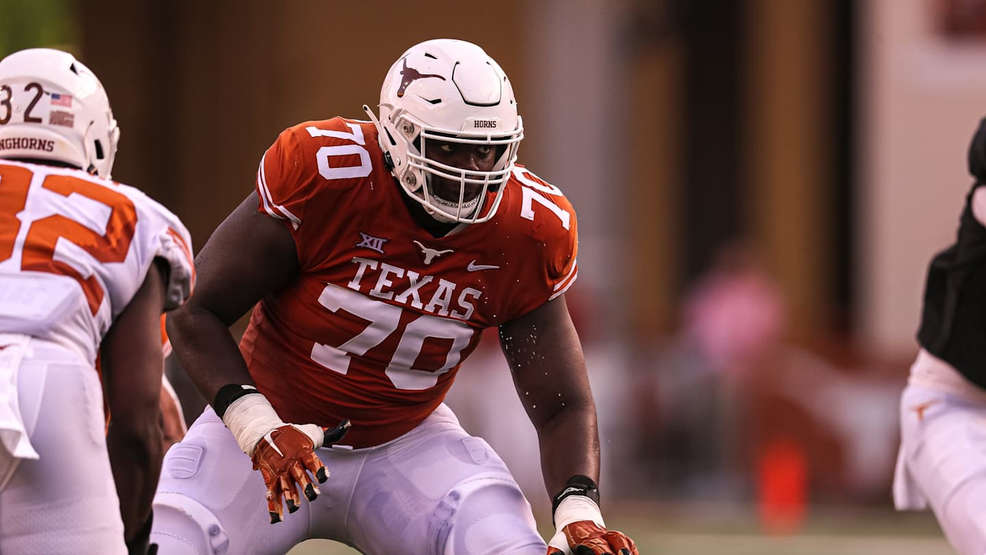 Christian Jones And Texas Longhorns Offensive Line Chasing Prestigious ...