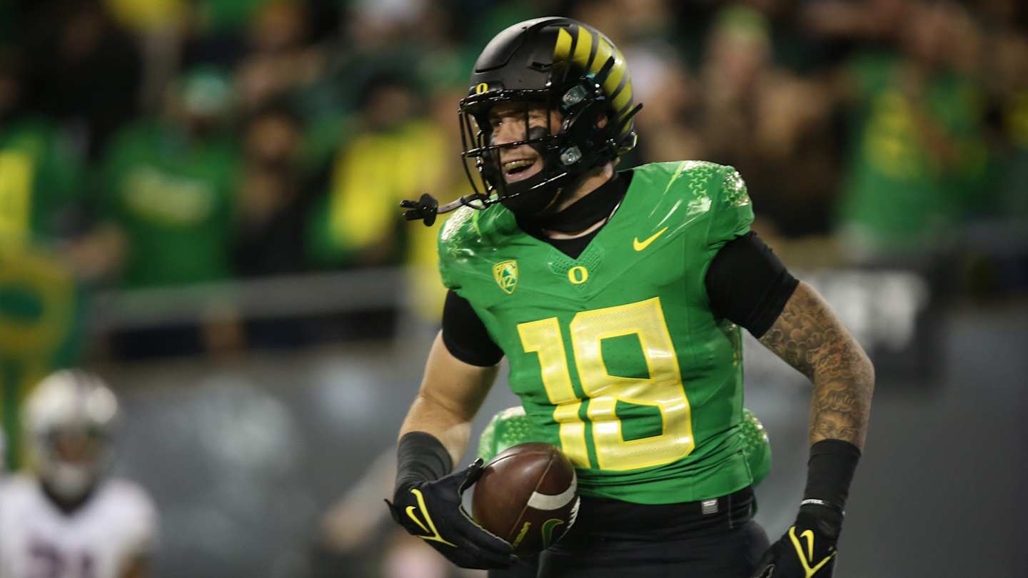 Girlfriend of Deceased Oregon TE Announces She Is Pregnant - Sports ...