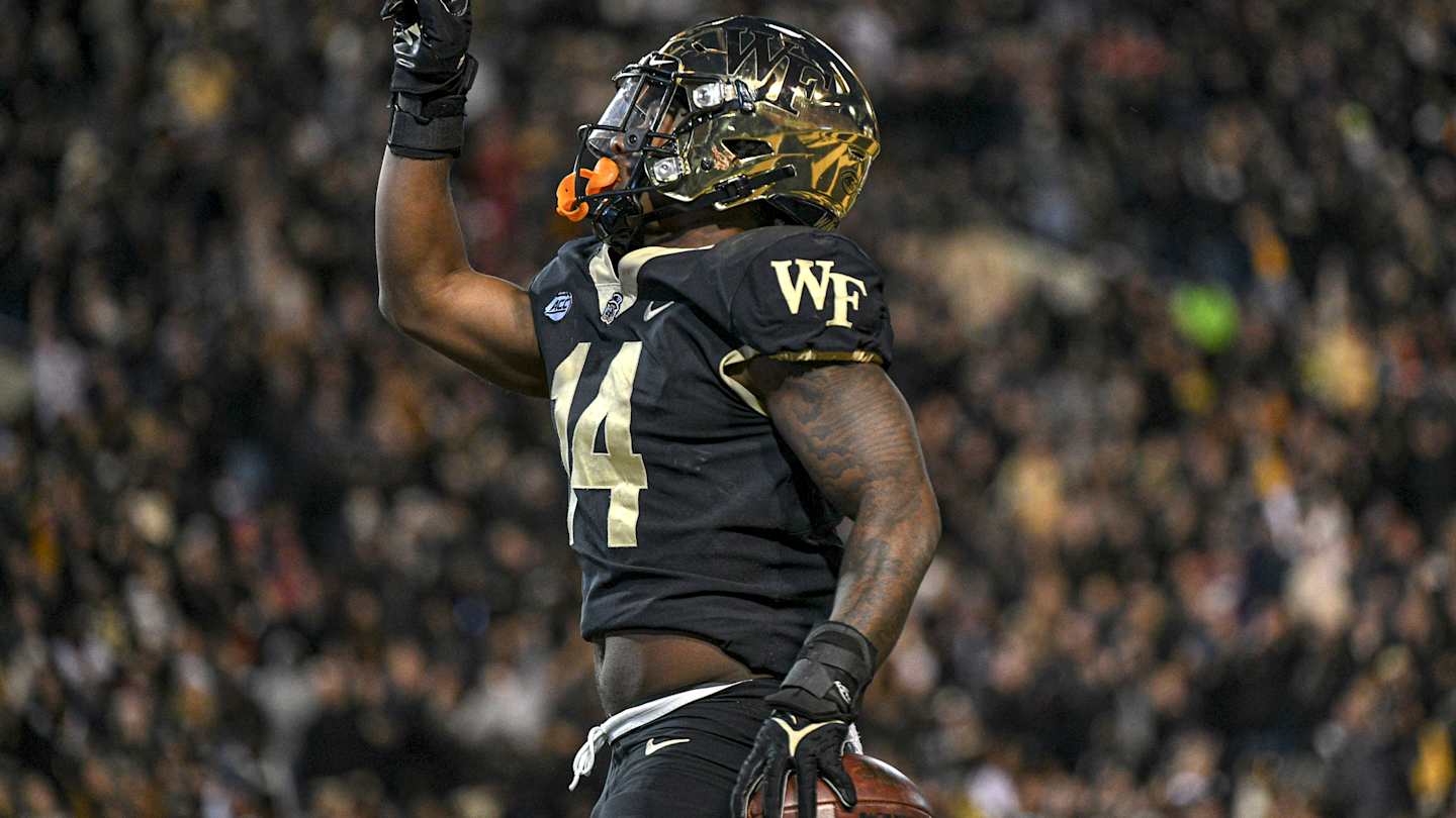 Top 5 Moments of the 2021 Wake Forest Football Season - Sports ...