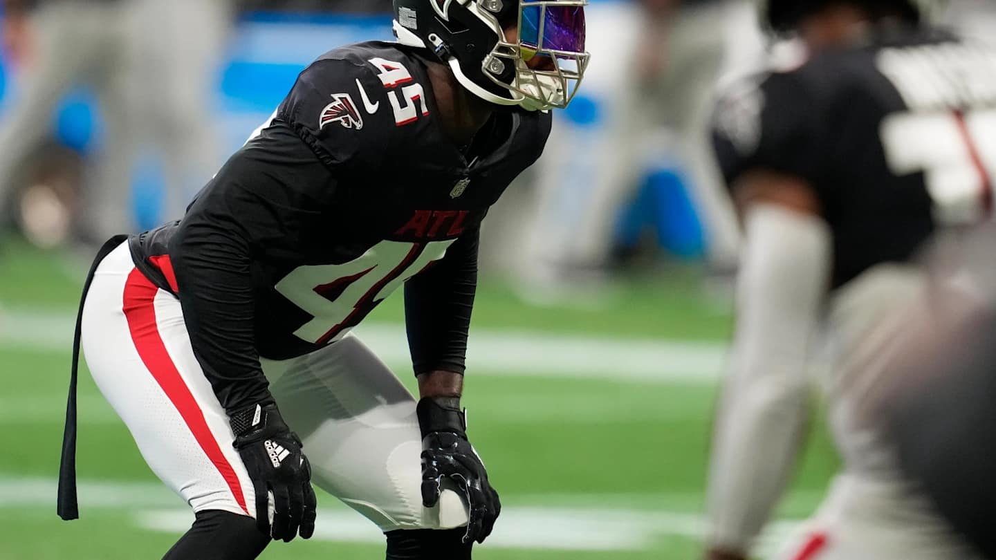 Atlanta Falcons Convert LB Deion Jones' Salary; Trade Implications ...