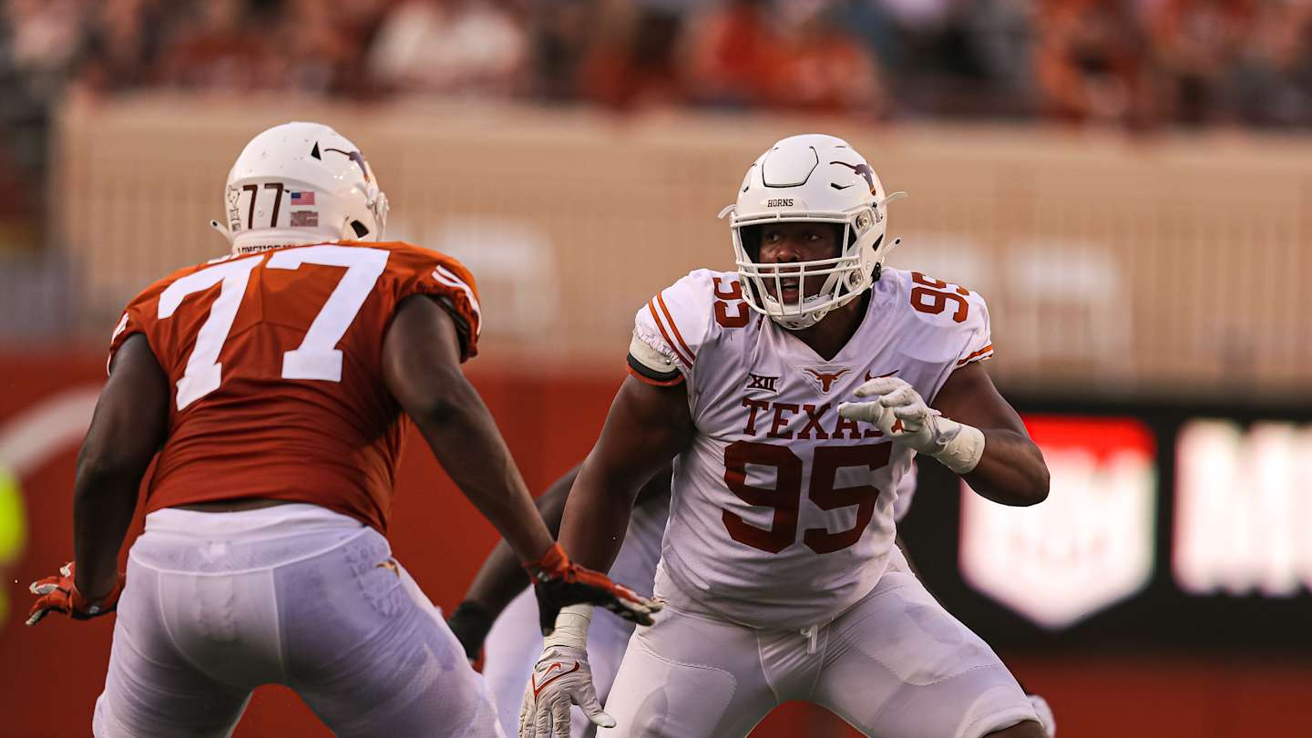 Texas Longhorns DL Alfred Collins OUT vs. Louisiana Monroe with Injury ...