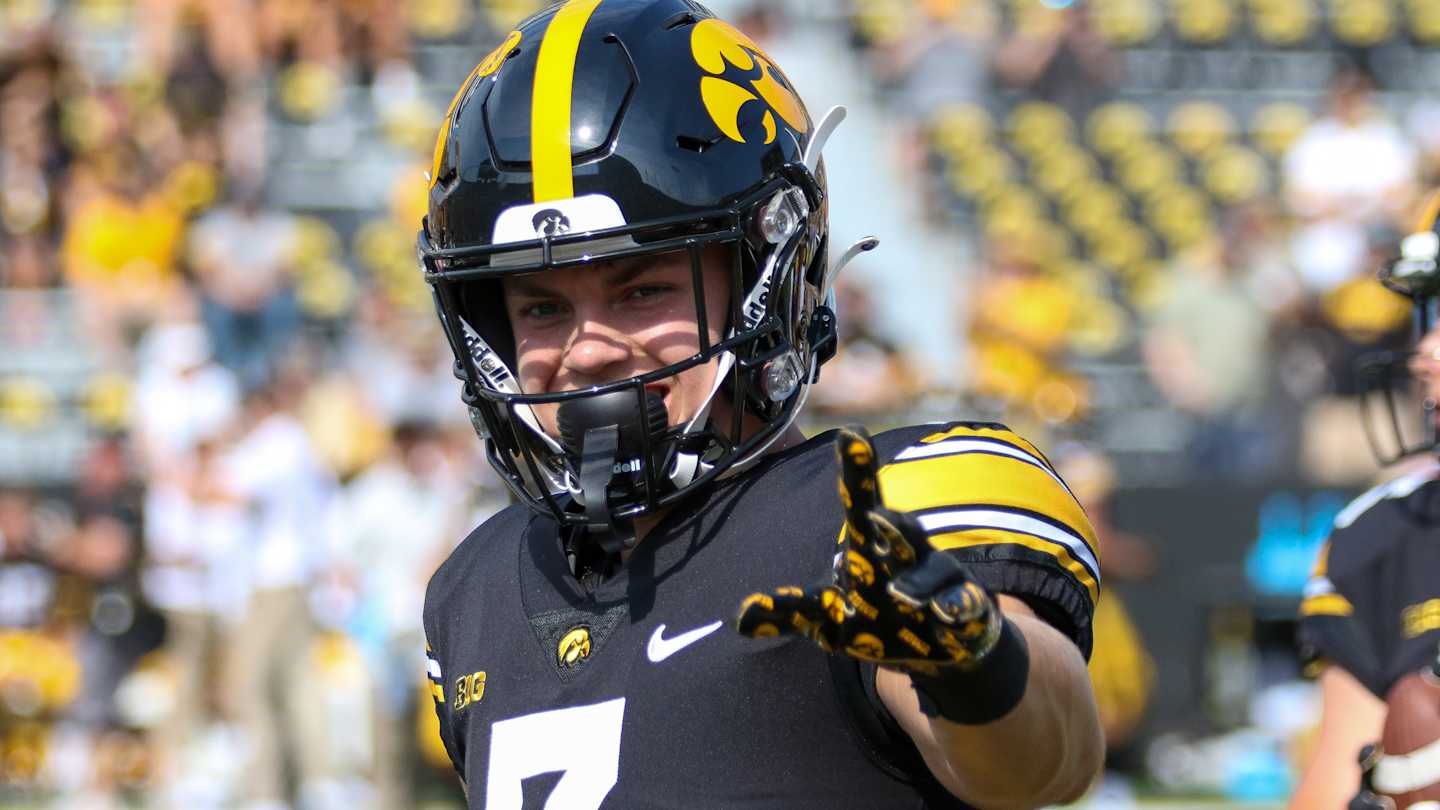 Iowa Football Releases New Depth Chart - Sports Illustrated Iowa ...