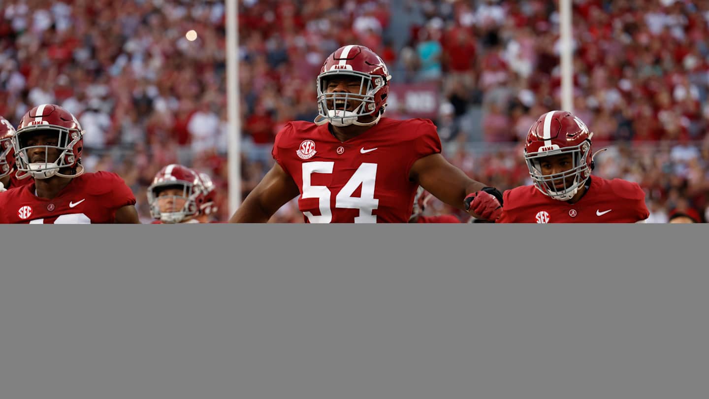 Alabama Football Blanks Utah State in Season Opener, 55-0 - Sports ...