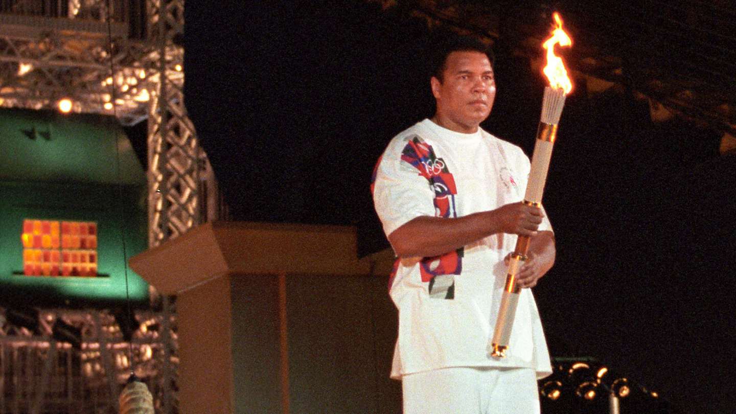 Story behind Muhammad Ali 1996 Olympic torch lighting moment - Sports ...